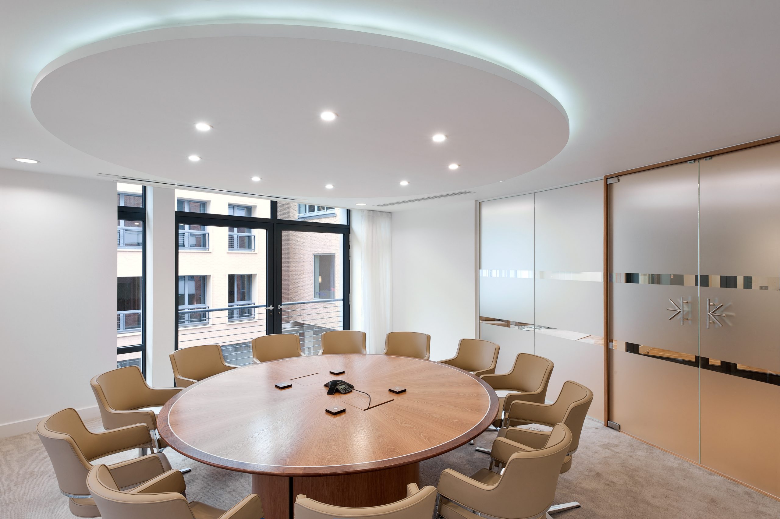 10 Slingsby Place, London - Cyril Leonard